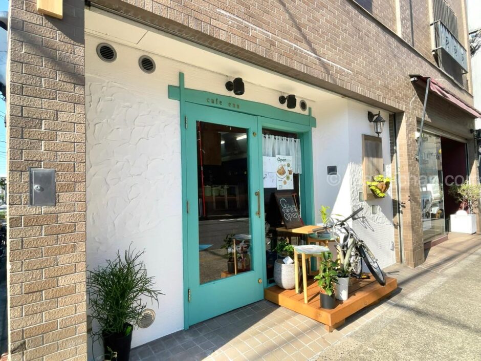 【自由が丘・カフェ】cafe enn 〜白いテーブルクロスとクレープ | ましちゃんのブログ